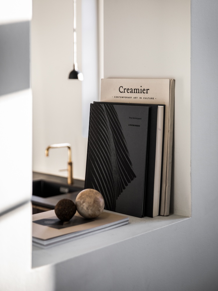 SURFACE kitchen doors and countertop in smoked oak | Reform