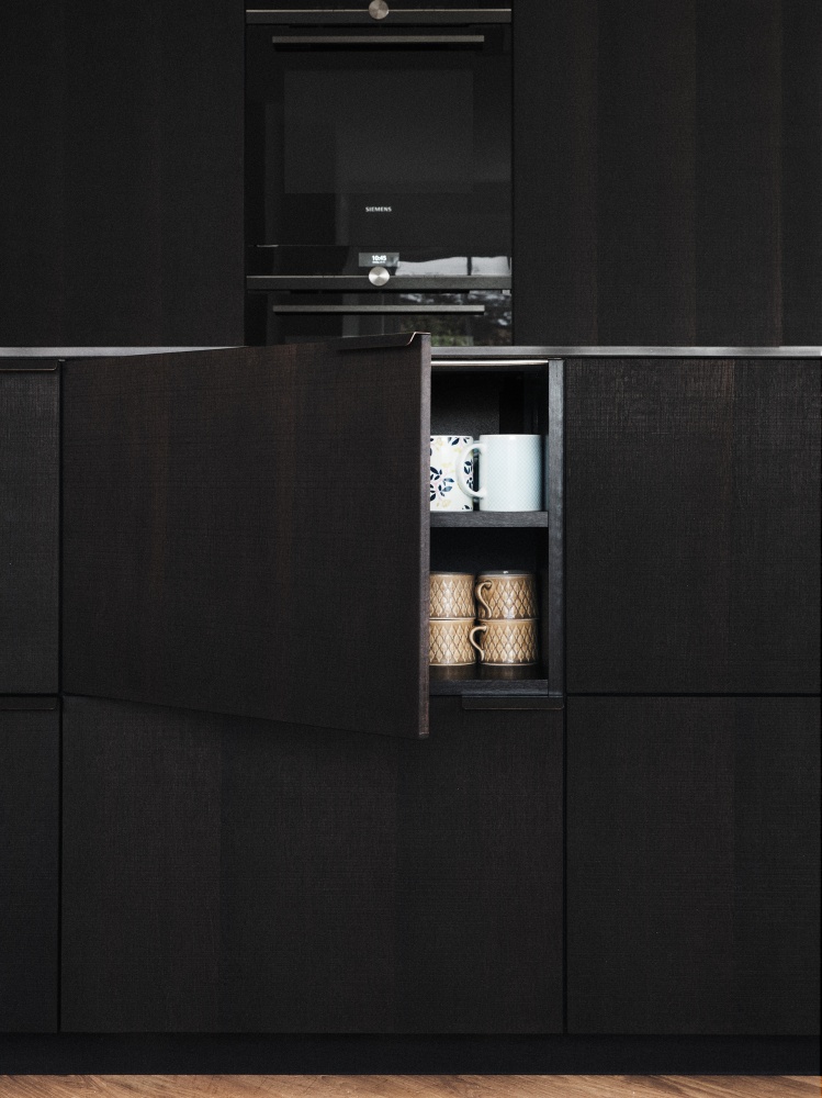 SURFACE oak fronts and ceramic countertop | Reform