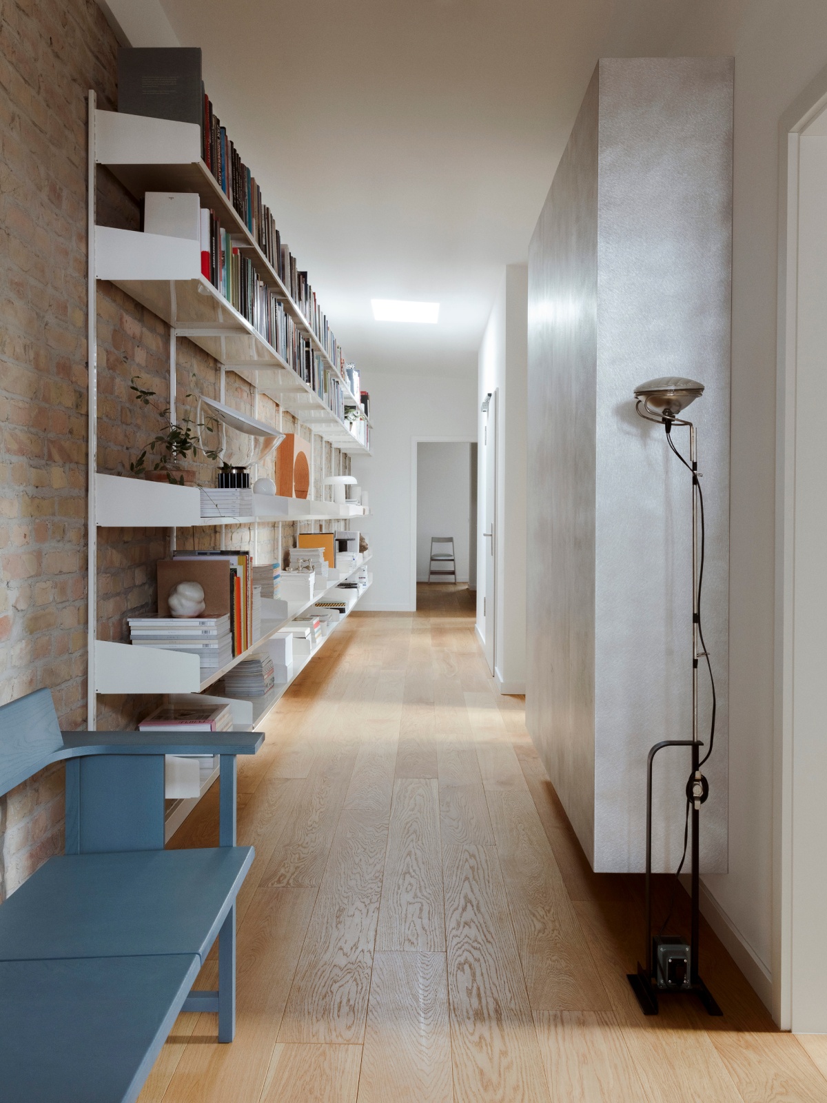 Colourful MATCH kitchen with marble countertop | Reform